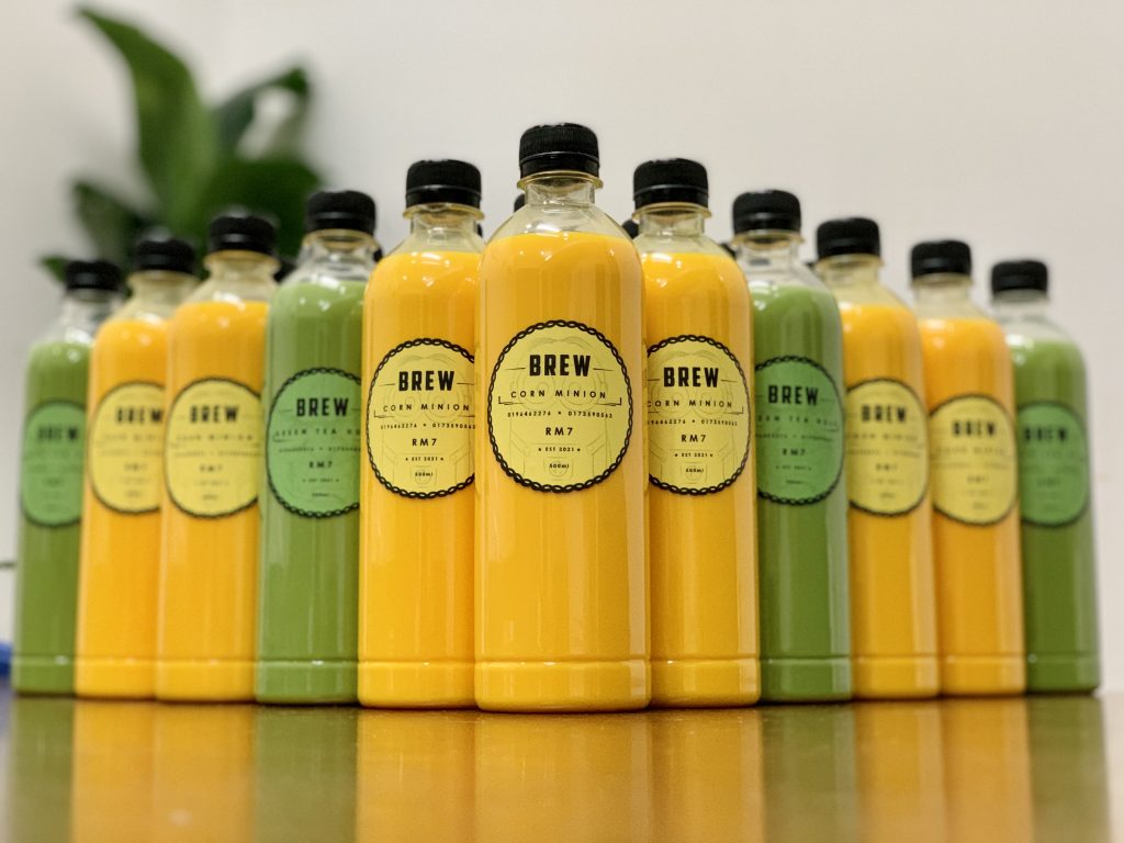 AIR MINUMAN BOTOL GREEN TEA HULK dan CORN MINION | M Niaga